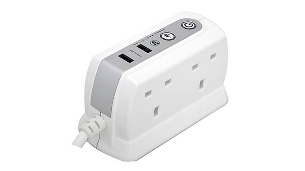 MasterPlug SRGDU42PW2-MP 4 Way Surge Protector with USB Port - White ...